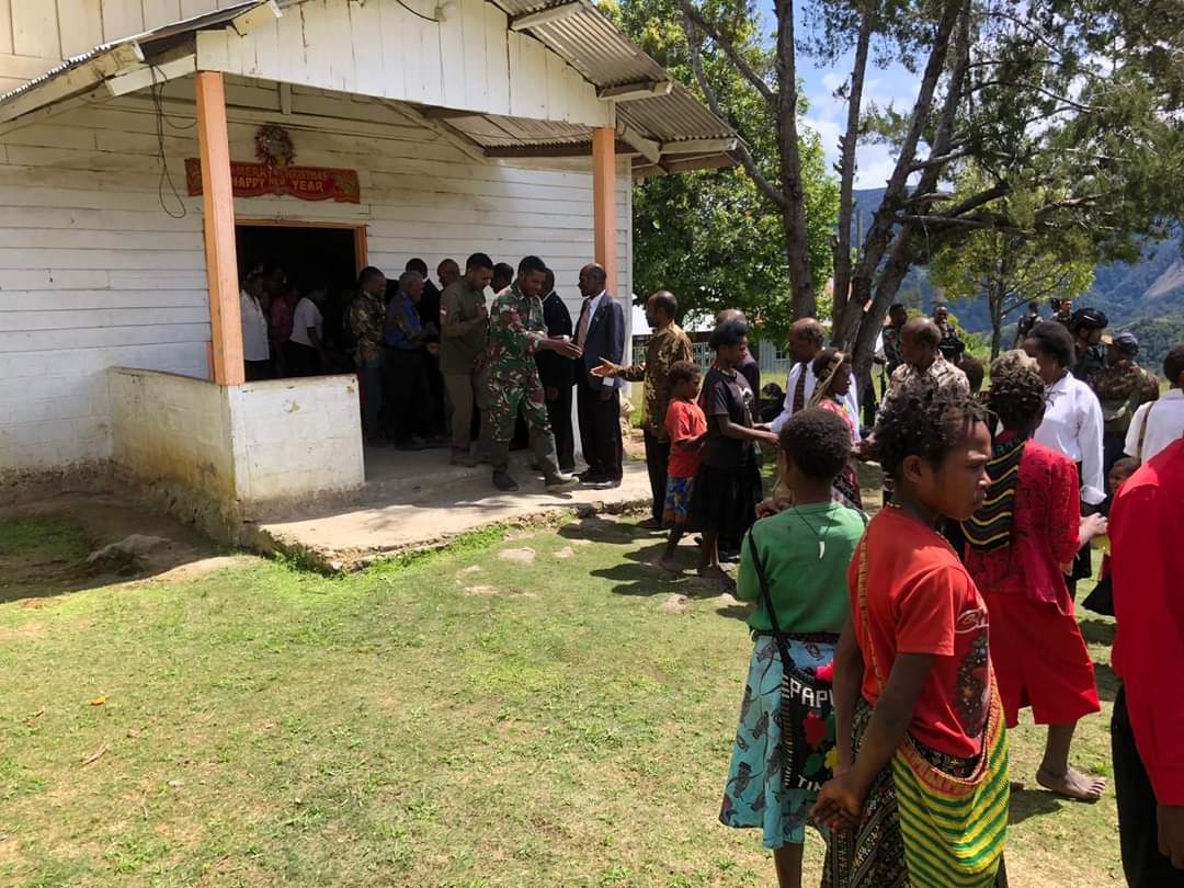 Pasca Mengungsi, Masyarakat Homeyo Ibadah Perdana di GKI Imanuel Pogapa ...